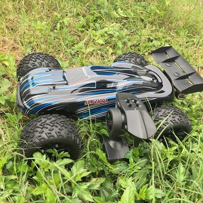 1/10th Brushless Waterproof 120A ESC Remote Control  RC Car With Blue Color