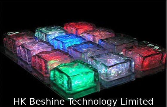 Water Sensor Diamond Blue Pink LED Ice Cubes / Lighted Ice Cubes For Drinks