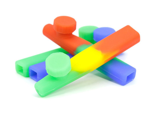 Creative Design Silicone Smoking Tobacco Pipe , 4 Inch Water Hand Pipe