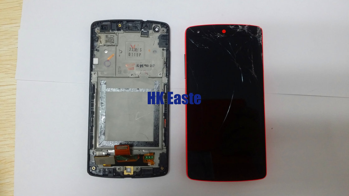 Electronics Recycling Used LG Nexus 5 LCD Screens Working with Broken Digitizer