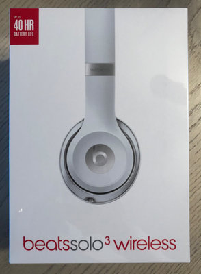 wholesale Beats by Dr. Dre Solo3 Wireless Over the Ear Headphones - Silver