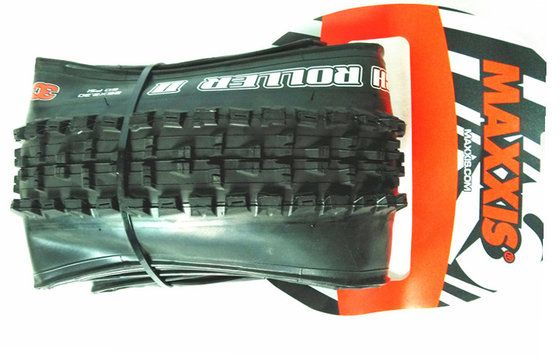 High Roller Black Foldable 26" x 2.3 Maxxis Bicycle Mountain Tire