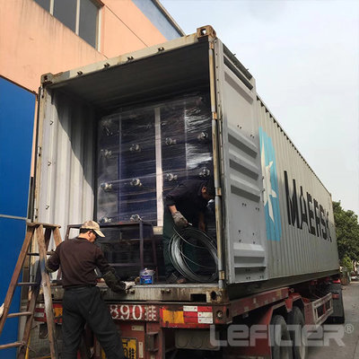 Horizontal cartridge dust collector