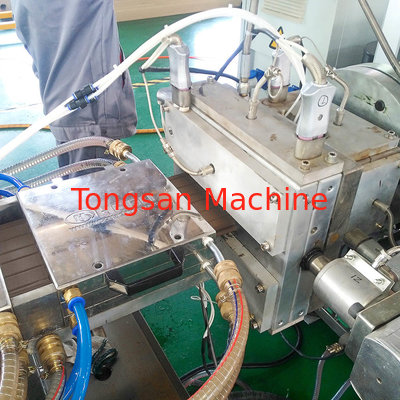 WPC profile extrusion line PE+wood plastic composite WPC decking extrusion line