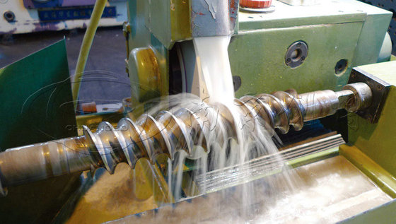 high quality easy operation Parallel Co-rotating Twin Screw Extruder Machine supplier
