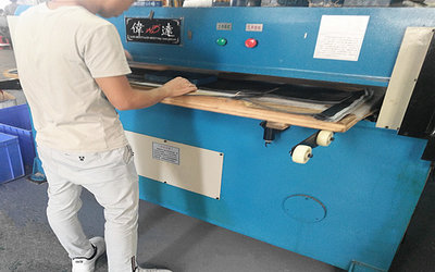 Guangzhou Congfung Eyeglasses Case Factory