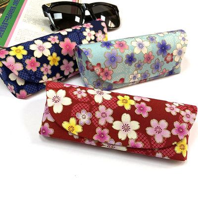 China Small floral canvas glasses bag, custom sunglasses box supplier