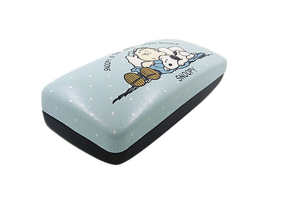Snoopy Printing Pattern Hard Eyeglass Case supplier