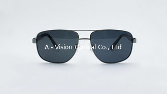 China Men's Polarized Sunglasses Durable Metal Frame for Fishing Driving Golf UV 400 supplier