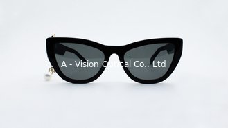 China Women acetate Frame Big Cateye shape Sunglasses Sparkling Crystal decoration Brand Designer Shades supplier