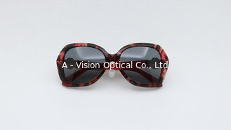 China Ladies acetate Sunglasses Oversized Shape New Designer 2019 rhinestone decoration UV 400 protection Women Gifts supplier