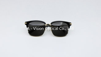 China Classic Square Shape Sunglasses acetate frame metal collection Polarized Sun lens UV 400 for Men Women supplier