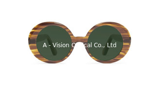 China Classic Oversized Womens Mens Sunglasses Polarized UV 400 Protection Fashion Large Round Gradient Frame Design Eyewear supplier