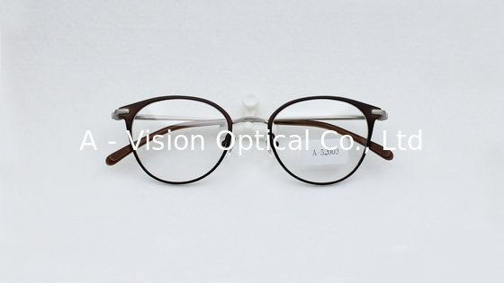 Vintage retro round style eyeglass frame super light titanium for Men Women supplier