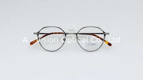 Retro titanium Small new design Vintage Eyewear for Men Women Business Daily wear supplier
