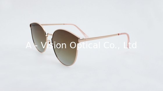Creative new designer fashion Sunglasses metal eyewears for Women UV 400 protection supplier