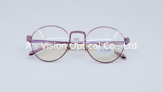 Carved Pure titanium eyeglass frame untralight weight eyewear for Women Men Fashion design 2019 supplier