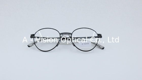Creative designer 2019 super light titanium glass frame with acetate bridge new idea for Ladies and Gentlemen eyewear supplier
