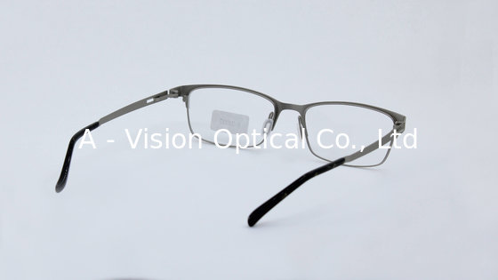 Men's Daily business reading glasses matte silver color optical frame light weight durable titanium eyewear supplier