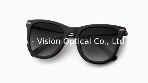 Oversized Polarized Sunglasses for Women New Designer Gradient Shades UV 400 protection Outdoor acetate Eyeglasses supplier