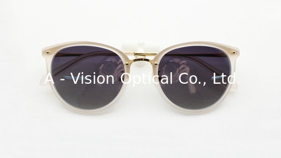 Classic Round Polarized Sunglasses Womens Sunglasses UV400 protection Mirrored Glasses Elegant Eyeglasses for Ladies supplier