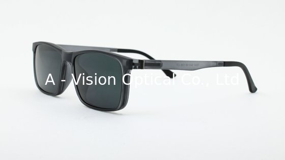 Unisex Magnet Clip on Sunglasses Ultra Light glasse for Outdoor Daily Use Classic Square Shape sunglasses supplier