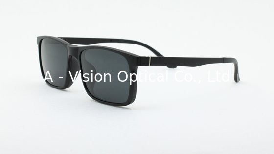 Unisex Magnet Clip on Sunglasses Ultra Light glasse for Outdoor Daily Use Classic Square Shape sunglasses supplier