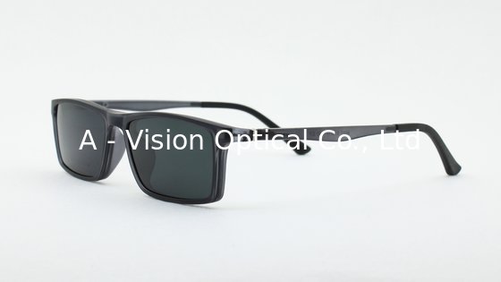 Magnetic  Clip-on Sunglasses Plastic Frame for Night Driving Men's Women's best choices for Daily Wear supplier