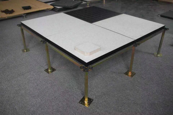 HPL Finished Calcium Sulphate Raised Access Floor Waterproof Strong Wearability