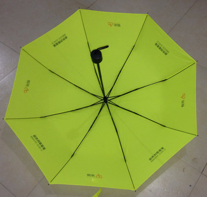 Three hand opening umbrella