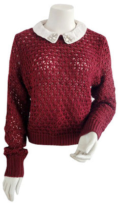La zarza roja de los suéteres del jersey del cuello del adorno de la joyería cose el cuello desmontable del puente