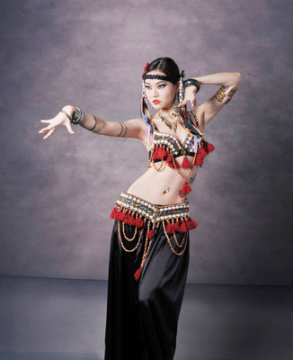 Sujetador moldeado encantador de la danza de vientre y traje tribal del vestido de la correa con el traje común de las borlas