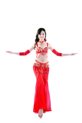 Los trajes profesionales de la danza de vientre del color rojo, bellydancing equipan la talla s M L