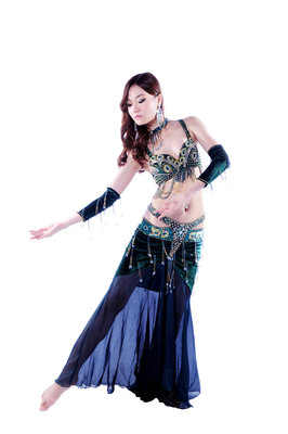 Los trajes profesionales de la danza de vientre del color rojo, bellydancing equipan la talla s M L