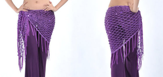 Dé la bufanda de la cadera del bellydance del triángulo del ganchillo con las lentejuelas y las franjas cuadradas