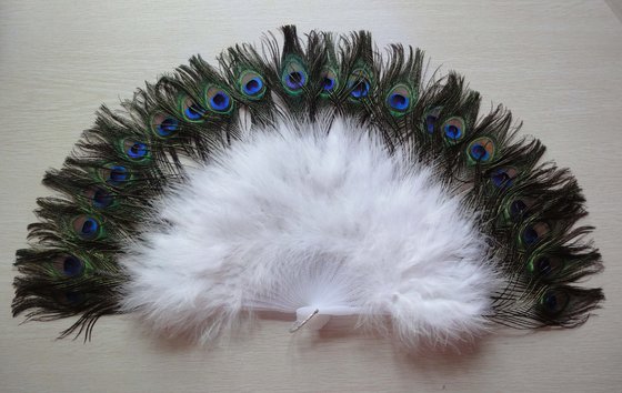 La pluma del pavo real de HandeMade aviva para los accesorios de la danza de vientre para el adulto