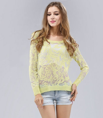 El dulce quema los suéteres del jersey de las señoras del diseño, suéteres para mujer amarillos de los modelos que hacen punto