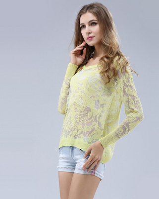 El dulce quema los suéteres del jersey de las señoras del diseño, suéteres para mujer amarillos de los modelos que hacen punto