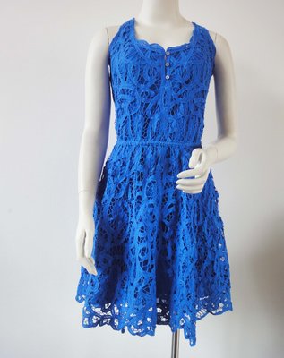 El azul real de la ropa de moda de las señoras bordó el vestido del algodón para las mujeres con diseño de la parte posterior del corredor