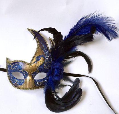 Colombina Plastic mask with ostrich feather     13” PF0803R GOLD