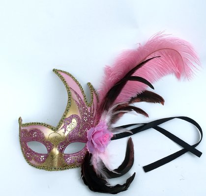 Colombina Plastic mask with ostrich feather     13” PF0803R GOLD