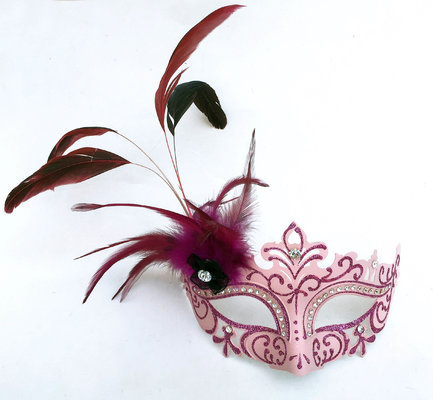 Colombina Plastic mask with feather   10”  PF3029F