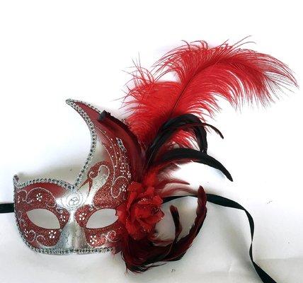 Colombina Plastic mask with ostrich feather     13” PF0803R SILVER