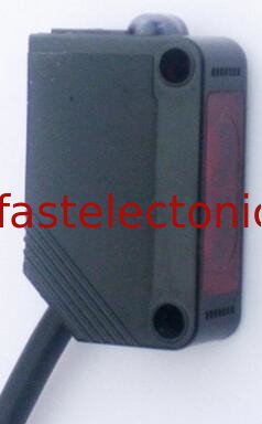 OMRON photoelectric switch D62 d81 D82 R61 R62 e3z-d61 diffuse reflection adjustable