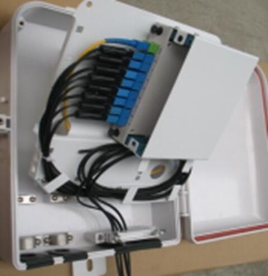 PC ABS Waterproof Fiber Distribution Box 1 Port Cassette 1 * 8 For Lan / CATV