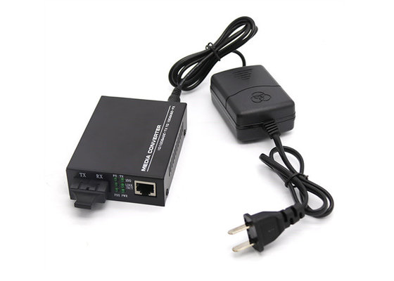 AC 220V Multimode Fiber Media Converter , RJ45 Optical 10 100 Media Converter