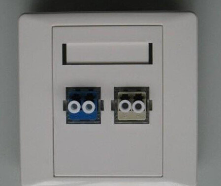Light Weight FTTH Terminal Box Socket Panel LC 2 Duplex Adapter 86 Plastic Shell