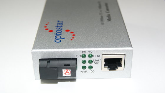 Sc 20KM, 10/100Base-TX dei Bi-Di TX1310 RX1550nm del convertitore di media di fibra ottica di OPTOSTAR 10/100M a 100Base-FX