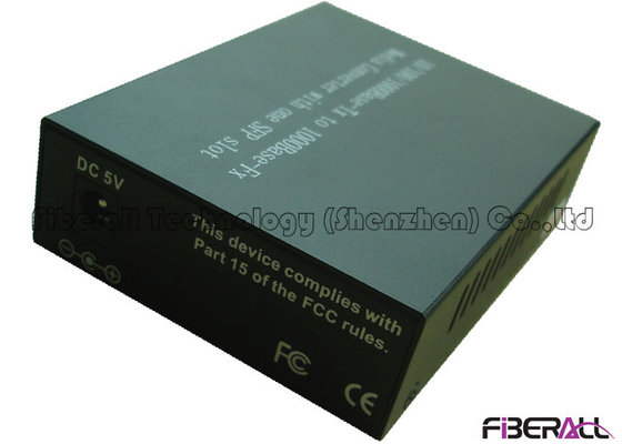 10/100/1000M Auto Negotiation SFP Fiber Optic Media Converter With One SFP Slot supplier