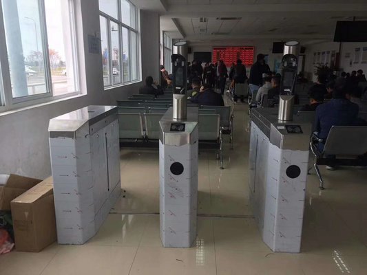 Facial Recognition Terminal with 1K User for Face Related Verification & 10K User for RFID Card, Photo, ID & Pin